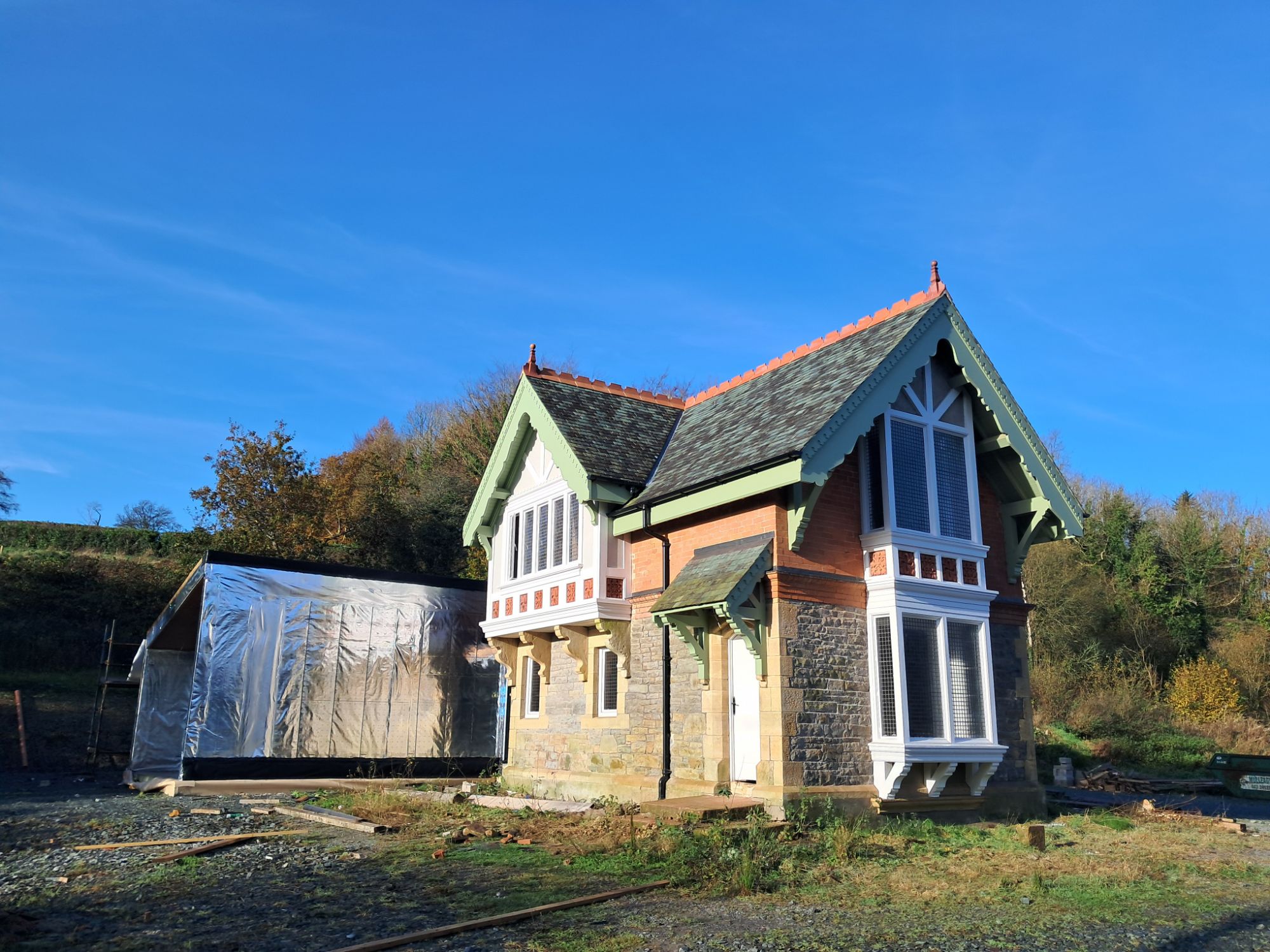 Original gate lodge being meticulously restored to former glory ...