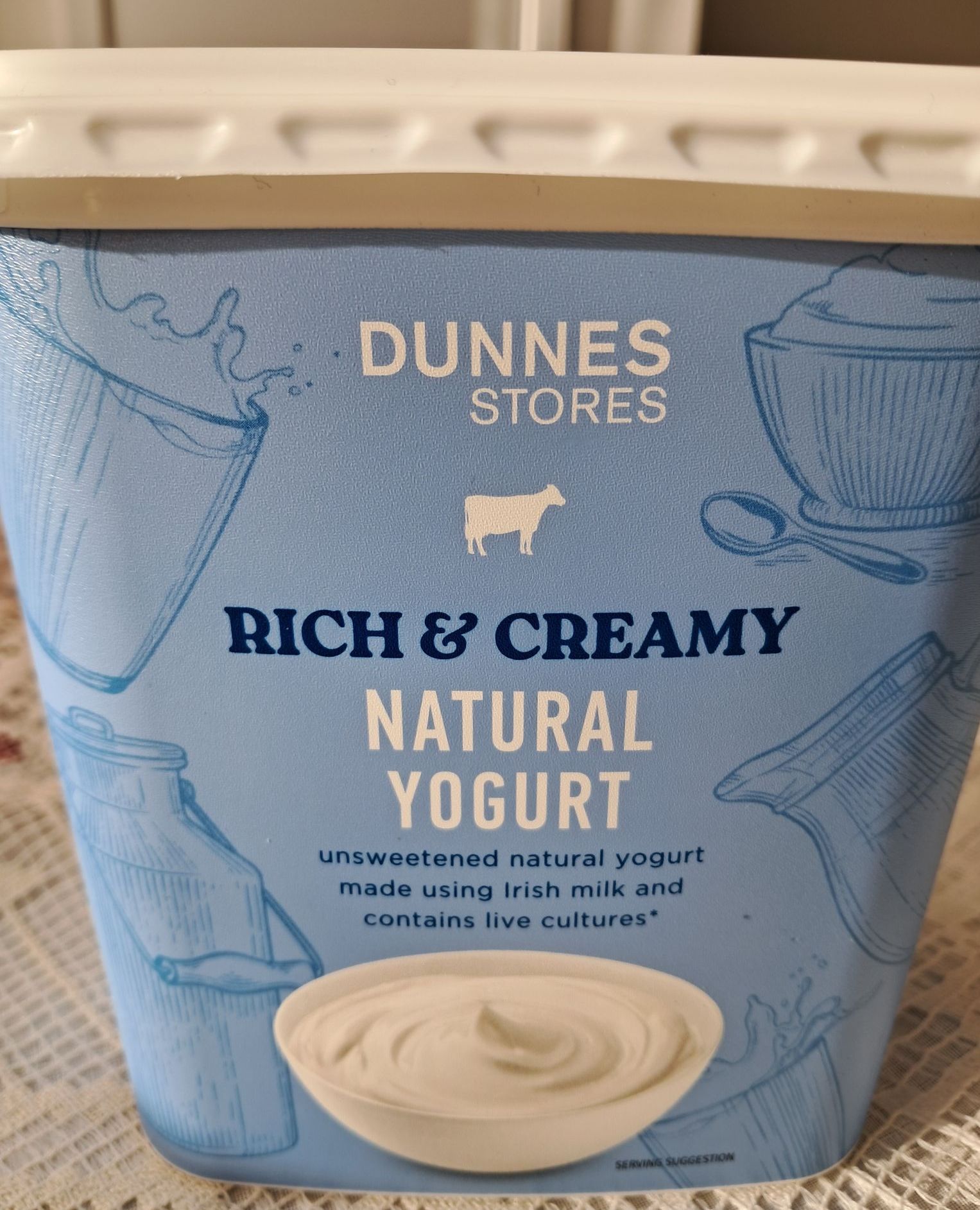 Dunnes 1kg Natural Yogurt, source of calcium 😁 – Foodaware